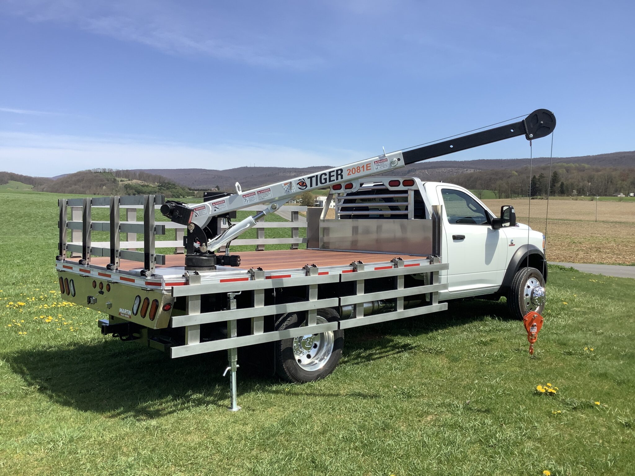 Product Applications - HingePost