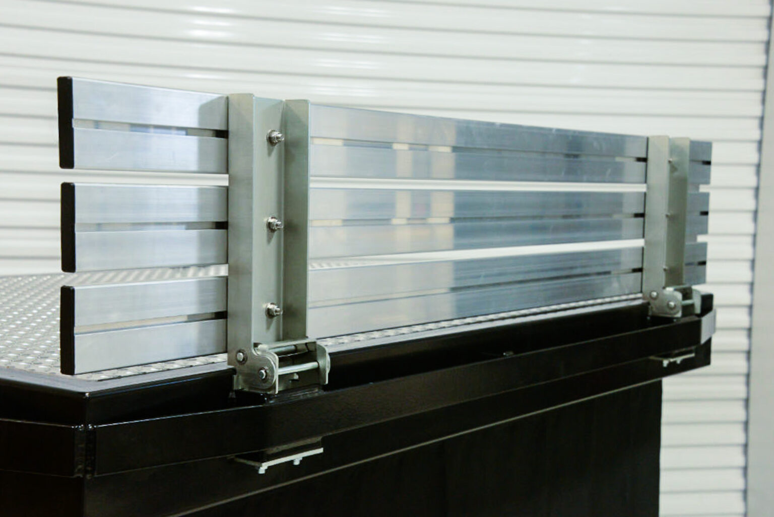 Standard Duty Slats with End Caps - HingePost