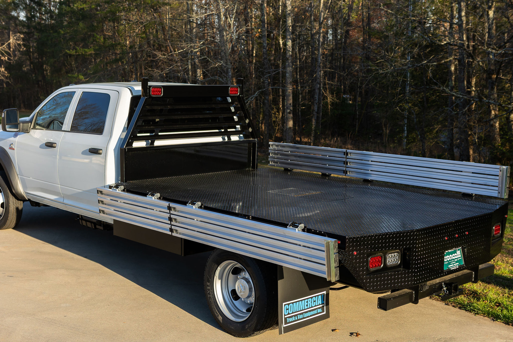 HingePost - Foldable, Auto-locking Flatbed Stakes